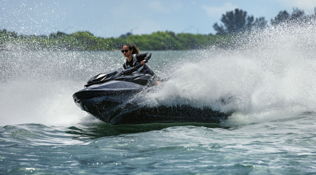 RXP-X 300 トリプルブラック 水上バイクコレクション